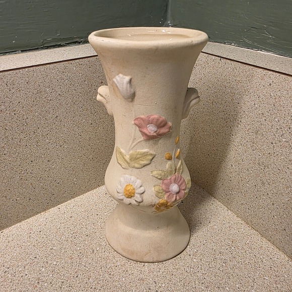 Accents | Uc Cti Japan Stoneware Bud Vase 45 Cream Floral Ceramic 3d ...